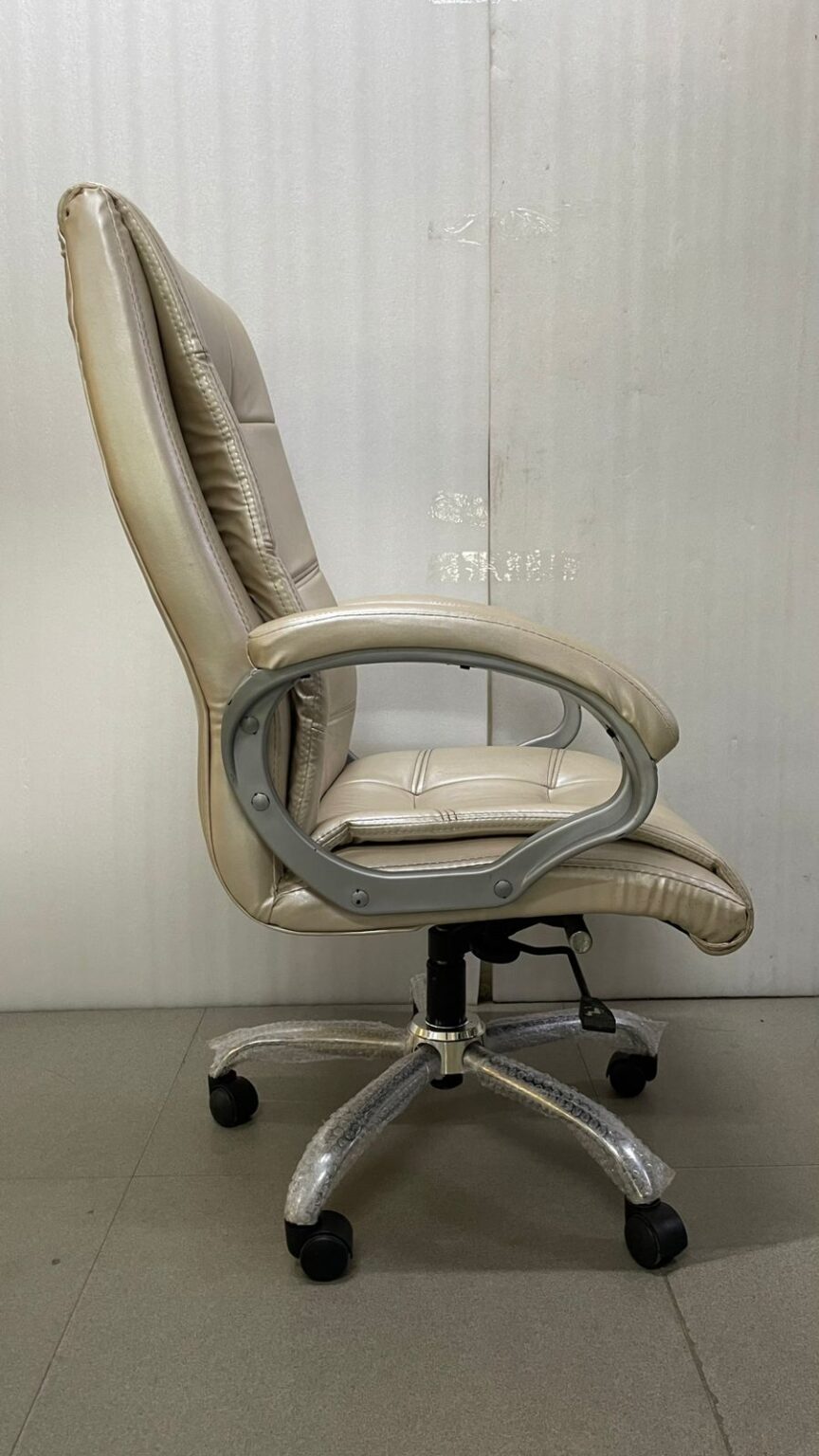 BOSS CHAIRS – BOSS CHAIRS & OFFICE FURNITURE FACTORY